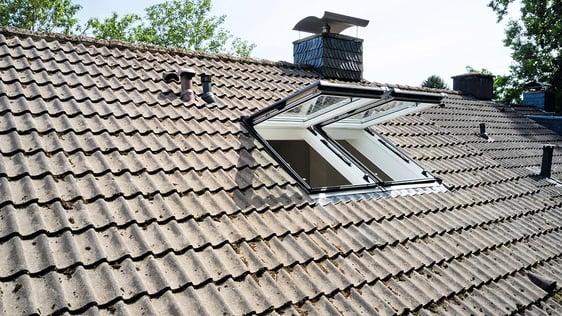 Satteldach: Definition, Vorteile u. v. m.